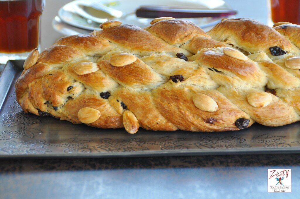 Vánočka : A Christmas bread - Zesty South Indian Kitchen