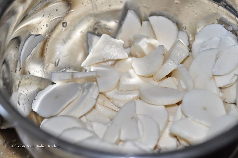 Maracheeni Pappadam/ Appalam/Cassava/Yucca Pappad - Zesty South Indian ...