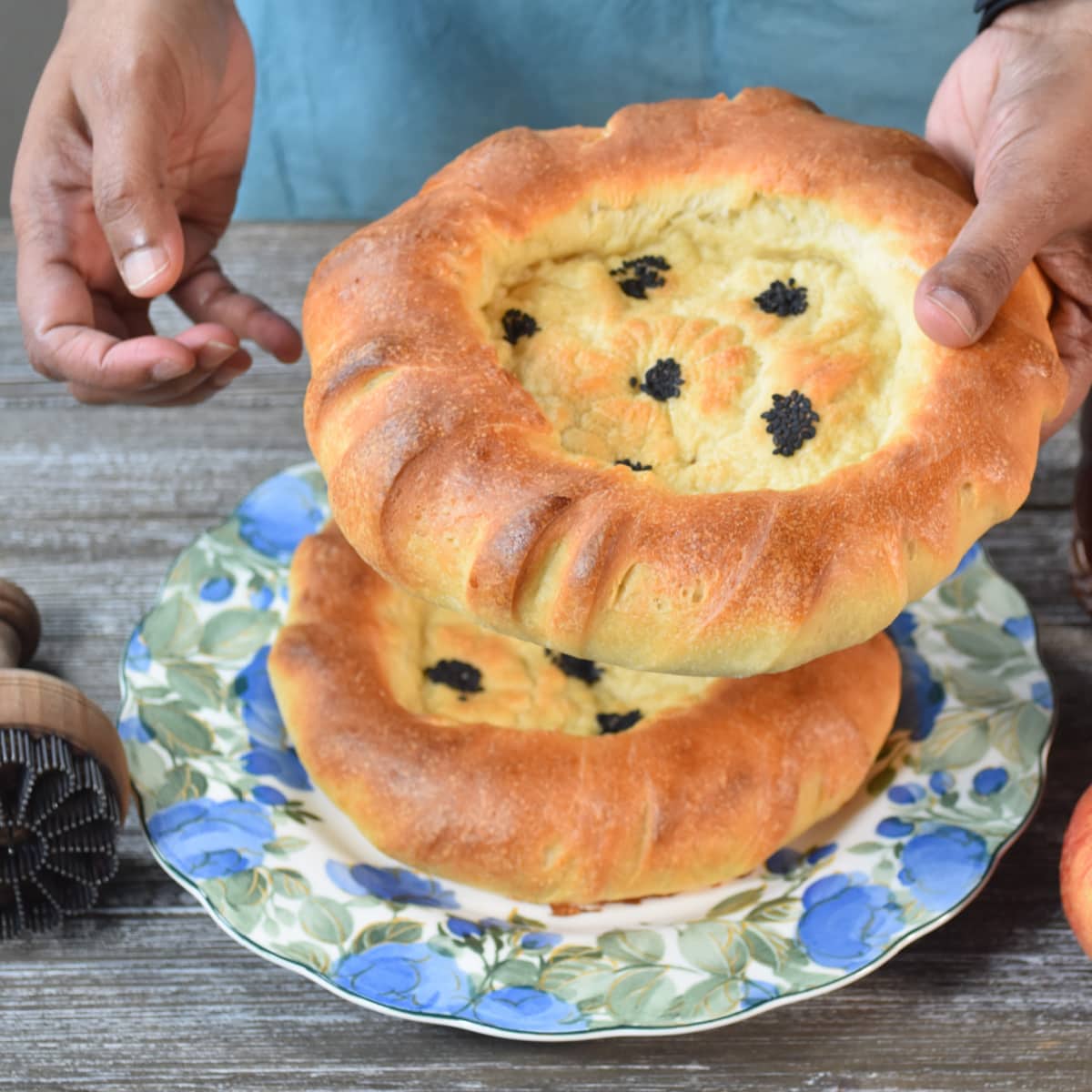Sourdough Uzbek Bread (Obi Non/ lepeshka) - Zesty South Indian Kitchen